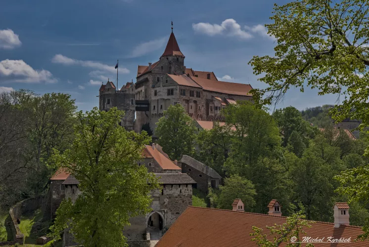 Státní hrad Pernštejn | Jižní Morava